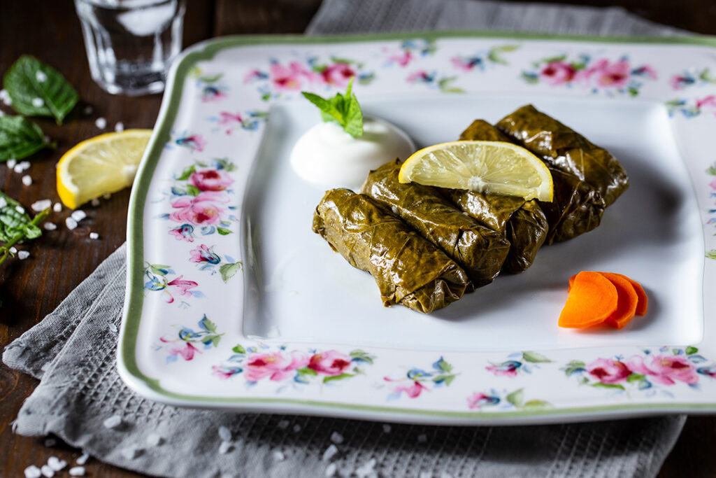 Dolmas, dolmades, dolmadakia!