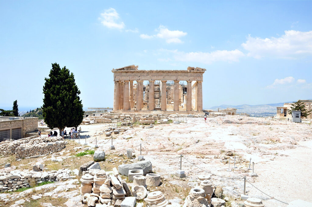 Acropolis of Athens: 10 tips for your visit!